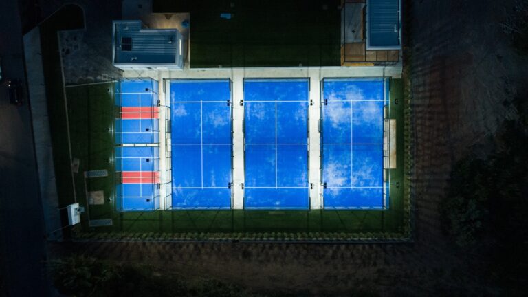 Understanding the Padel Scoring System: A Complete Guide - PadelDen