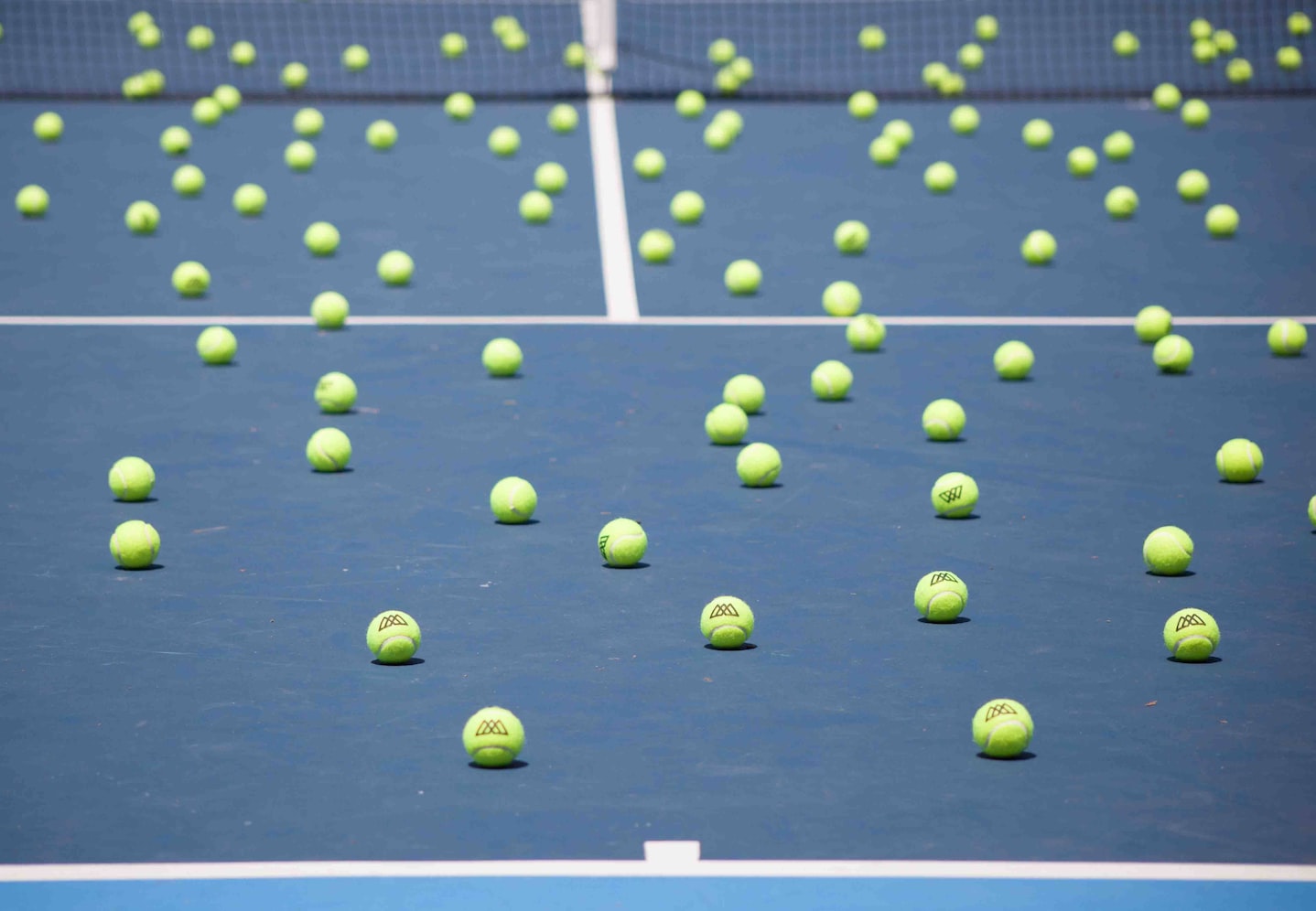 Exploring the Popularity and Performance of Pink Padel Balls - PadelDen